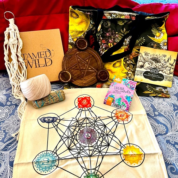 Tamed Wild | Other | Tamed Wild Asst 7 Items Incl Celestial Tote Bag ...
